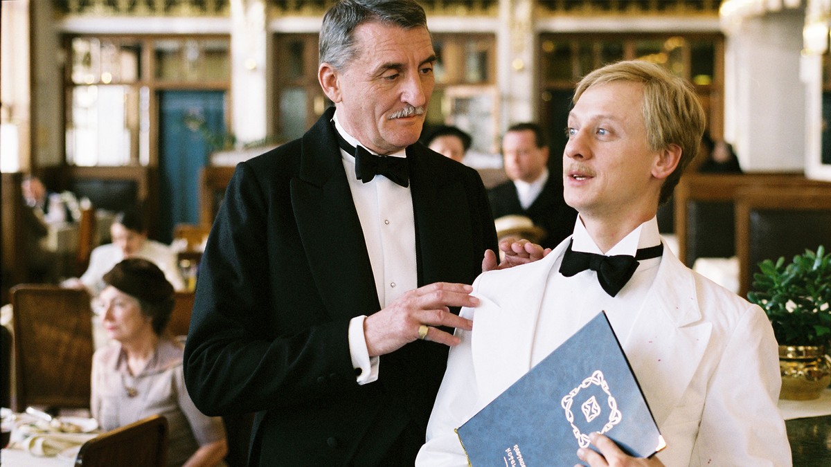 Obsluhoval som anglického kráľa - Sledujte celý film online | Voyo